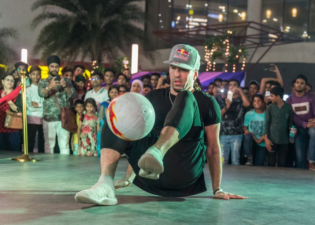 Tiểu Sử Sean Garnier - Ngôi Sao Bóng Đá Đường Phố Hiện Nay